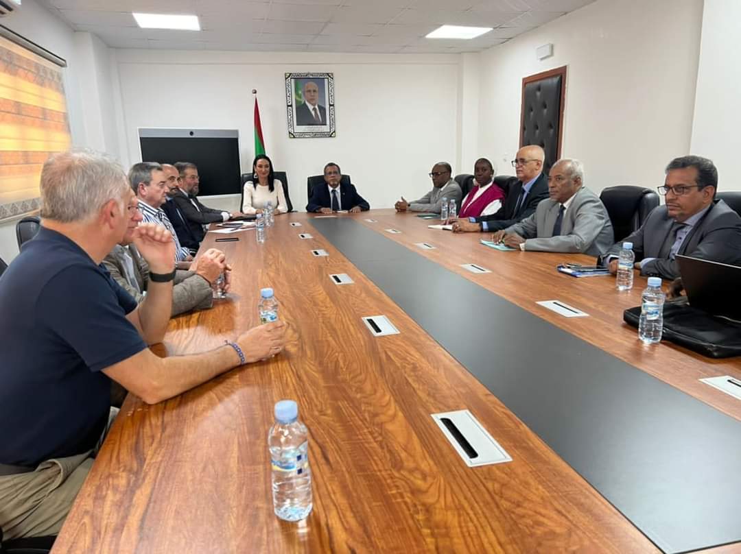 وزير الزراعة يلتقي وفدا من حكومة إقليم مرسية - موقع جسور