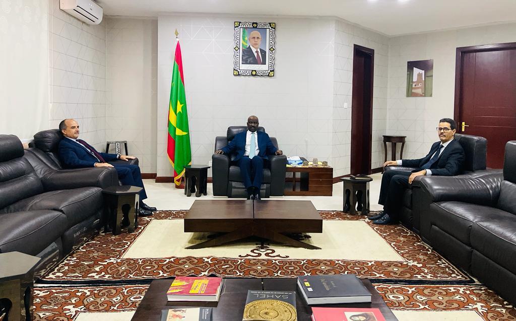 وزير الخارجية يلتقي السفير الفرنسي والقائمة بأعمال السفارة الأمريكية ...